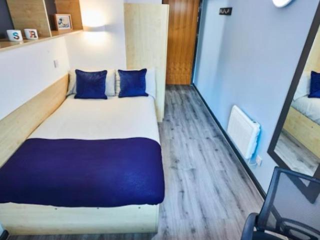 For Rent 40 Bedroom Shared Living/roommate Liverpool Liverpool DS90561689