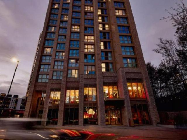 For Rent 40 Bedroom Shared Living/roommate London London DS90560523