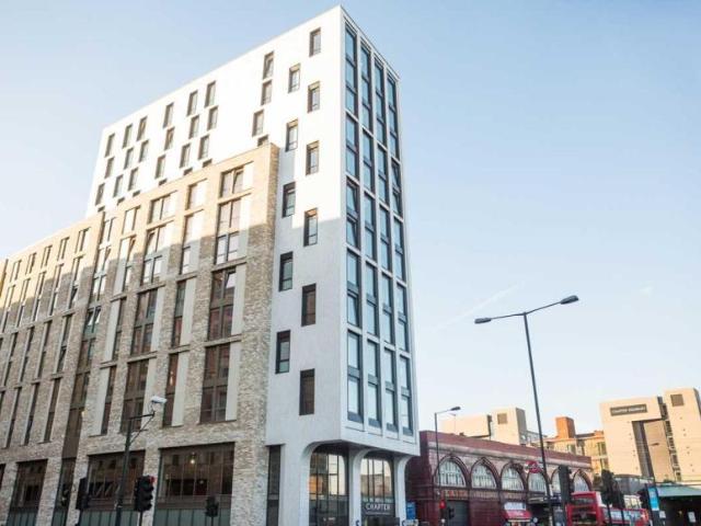 For Rent 40 Bedroom Shared Living/roommate London London DS90560526