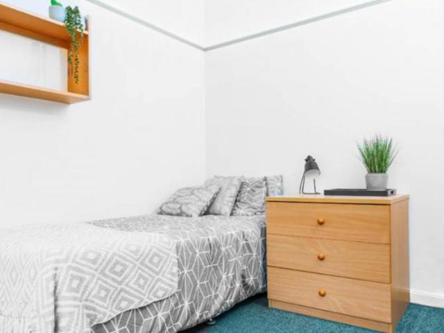 For Rent 465 Bedroom Shared Living/roommate Leeds Leeds DLS90561203