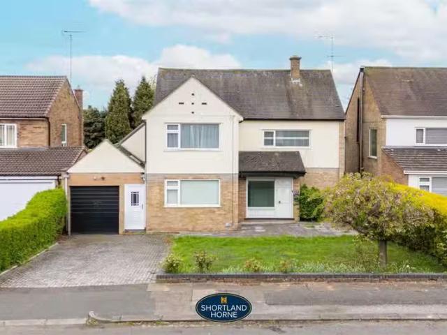 Nice 4 BA 6 bedroom detached house for rent in Cannon Close, C.