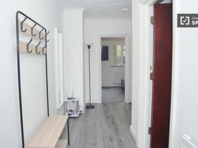 For Rent 4 Bedroom Apartment London London DS101736952