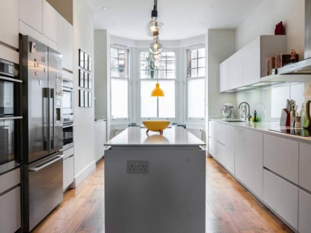 For Rent 4 Bedroom Apartment London London DS101847661