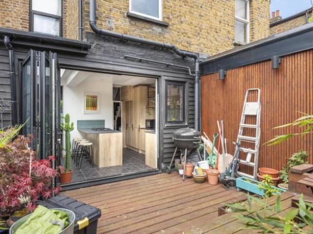 For Rent 4 Bedroom Apartment London London DS101848087