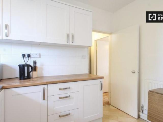 For Rent 4 Bedroom Apartment London London DS103065142