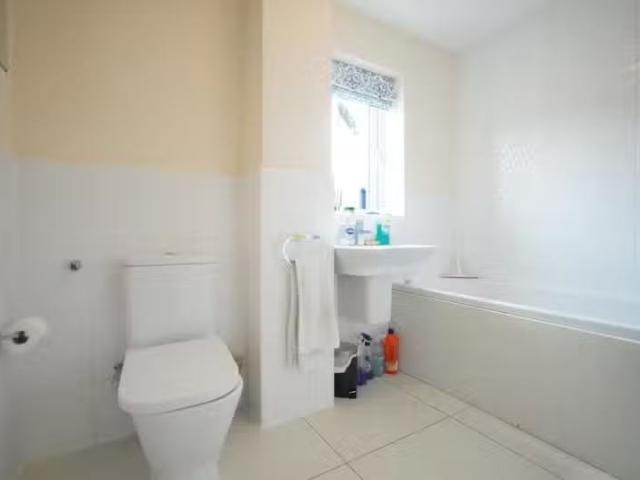 Charming 4 bedroom detached house for rent in Hempton Field Dr.