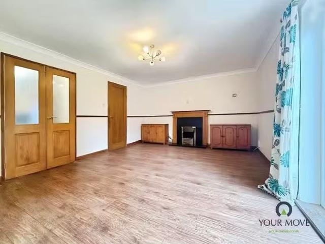 Cozy 4 bedroom End Terrace House to rent, Barnett Close, Erith.