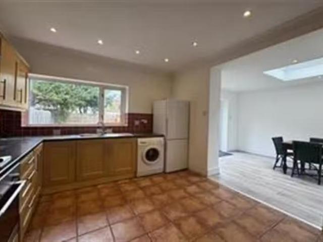 For Rent! 4 bedroom house for rent in 4 bedroom Detached House.