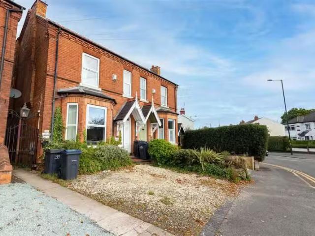 Deal! 4 bedroom house for rent in Greenfield Road, Harborne, B.