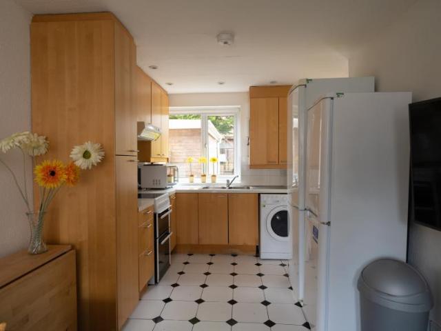 For Rent 4 Bedroom House Harborne West Midlands DS99044475