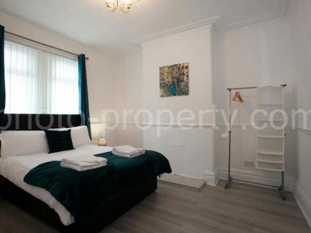 For Rent 4 Bedroom House Stoke on Trent Stoke on Trent DLS74068396
