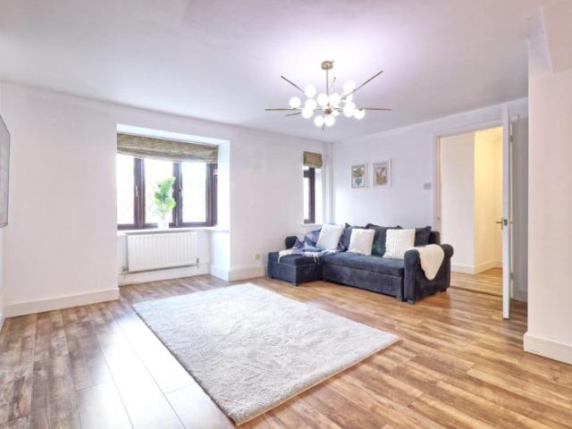 For Rent 4 Bedroom House Rivenhall Rivenhall DS101460385