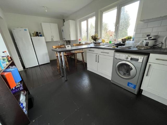For Rent 4 Bedroom House Wollaton East Midlands DS98286316