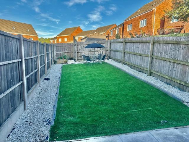 For Rent 4 Bedroom House Wolverhampton Wolverhampton DS80692686