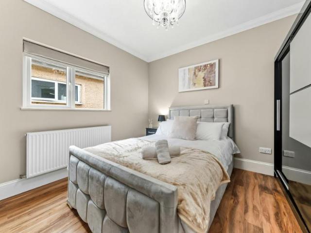 For Rent 4 Bedroom House Watford Watford DS101511411