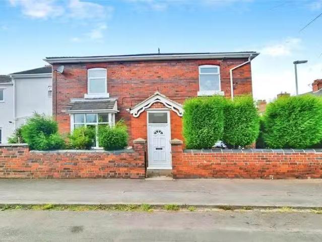 Nice 4 bedroom House to rent, Templar Terrace, Newcastle, ST5.