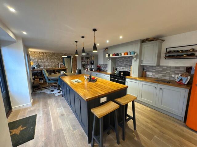 For Rent 4 Bedroom Shared Living/roommate Northwold Norfolk DS101876355
