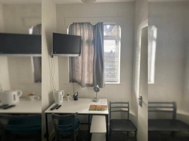 For Rent 4 Bedroom Shared Living/roommate Nottingham Nottingham DS97235369