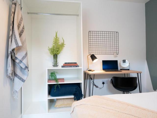 For Rent 4 Bedroom Shared Living/roommate Lancaster Lancaster DS90560774