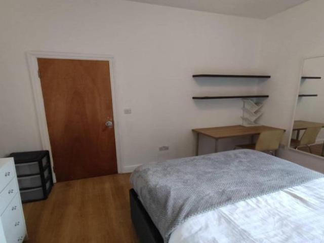 For Rent 4 Bedroom Shared Living/roommate London London DLS101837097
