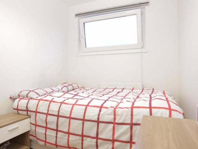 For Rent 4 Bedroom Shared Living/roommate London London DLS101846815