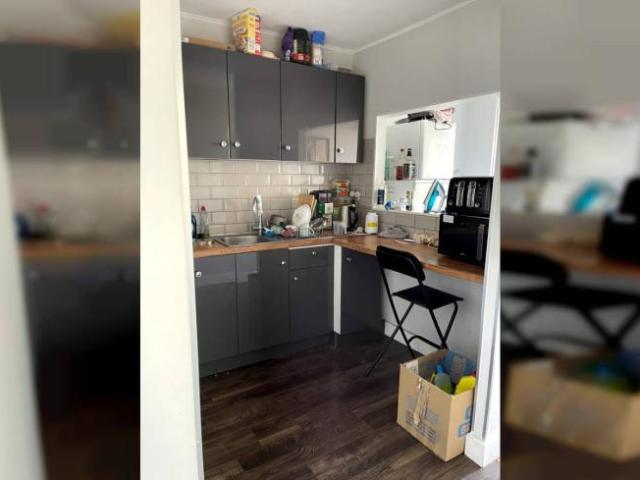 For Rent 4 Bedroom Shared Living/roommate London London DLS102400619