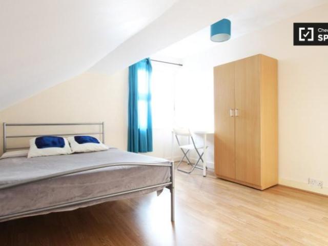 For Rent 4 Bedroom Shared Living/roommate London London DLS102523401