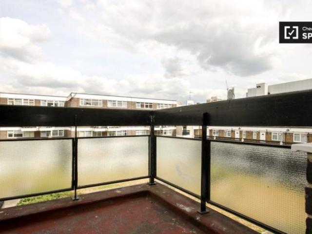 For Rent 4 Bedroom Shared Living/roommate London London DLS102797074