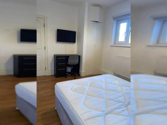 For Rent 4 Bedroom Shared Living/roommate London London DLS80811443