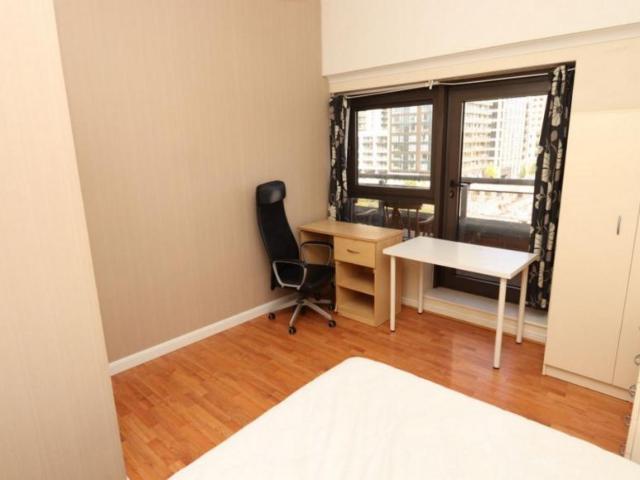 For Rent 4 Bedroom Shared Living/roommate London London DLS90559428