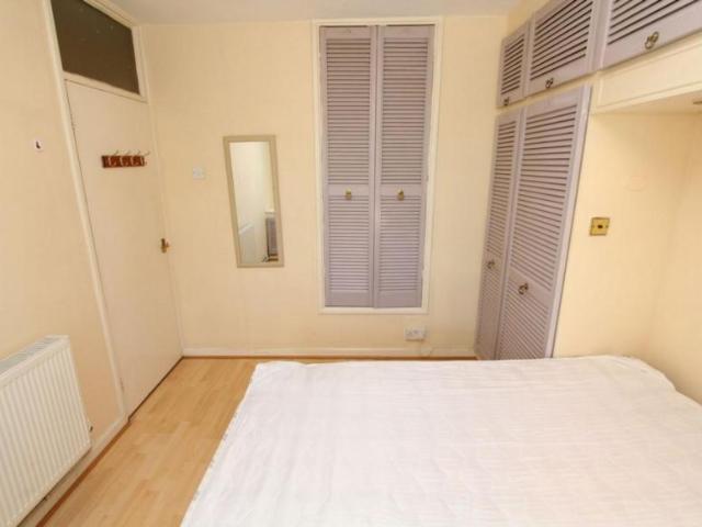 For Rent 4 Bedroom Shared Living/roommate London London DLS90559569
