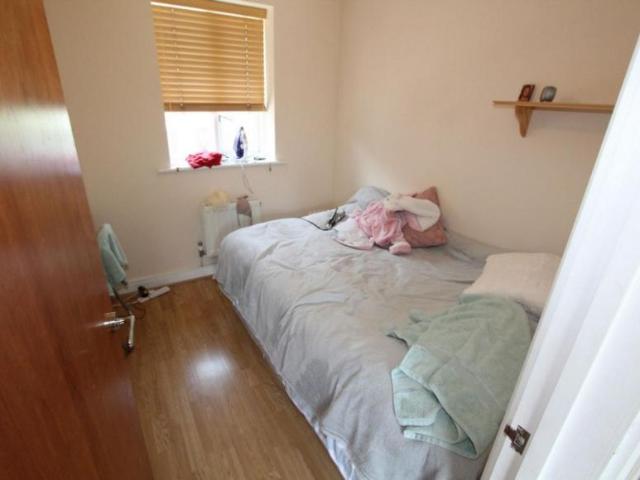 For Rent 4 Bedroom Shared Living/roommate London London DLS90559583
