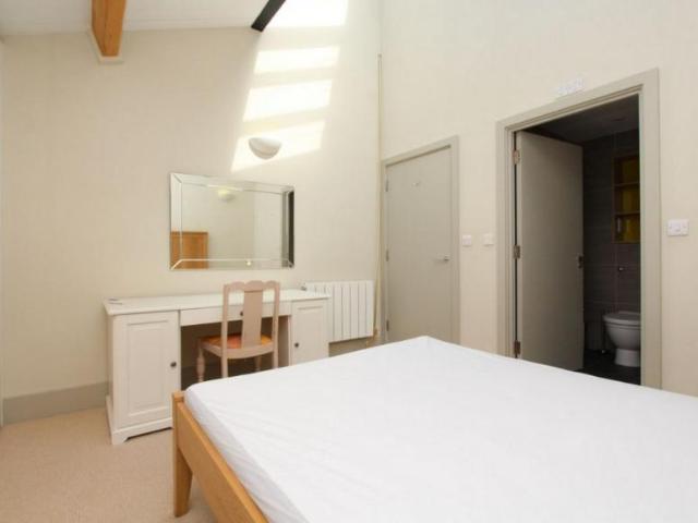 For Rent 4 Bedroom Shared Living/roommate London London DLS90559937