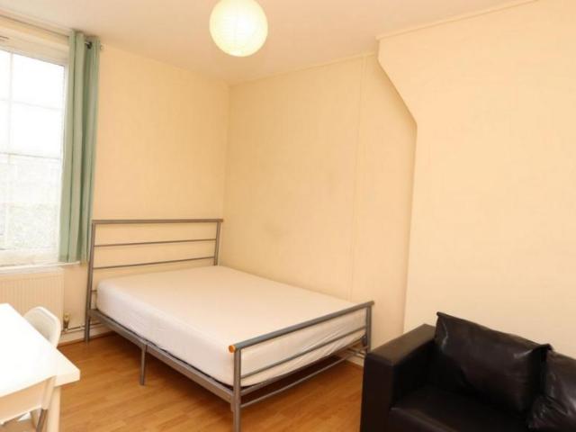 For Rent 4 Bedroom Shared Living/roommate London London DLS90560032