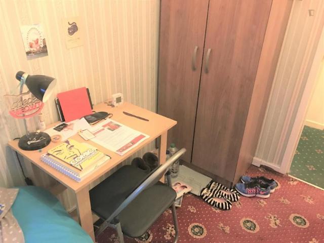 For Rent 4 Bedroom Shared Living/roommate London London DLS90562713