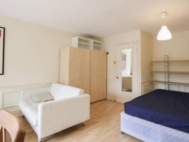For Rent 4 Bedroom Shared Living/roommate London London DLS90563440