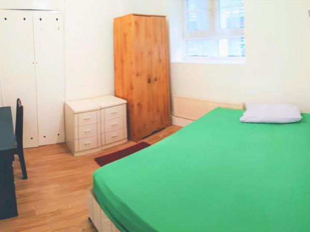 For Rent 4 Bedroom Shared Living/roommate London London DLS90563171