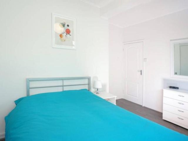 For Rent 4 Bedroom Shared Living/roommate London London DLS90563172