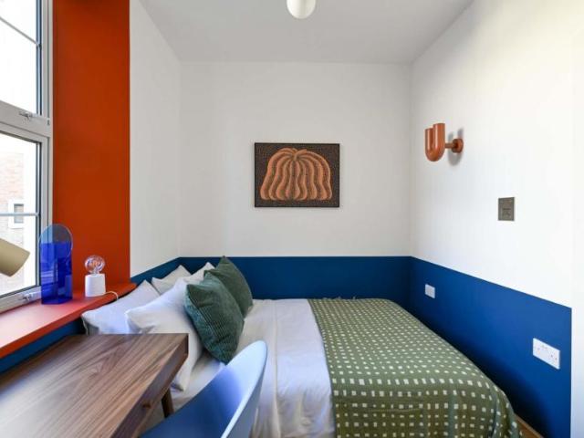 For Rent 4 Bedroom Shared Living/roommate London London DLS90564006