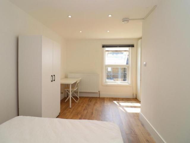 For Rent 4 Bedroom Shared Living/roommate London London DLS90564018