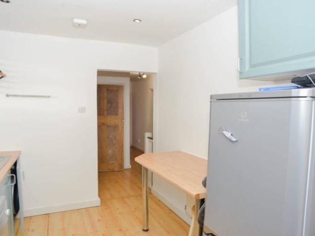 For Rent 4 Bedroom Shared Living/roommate London London DLS94448632