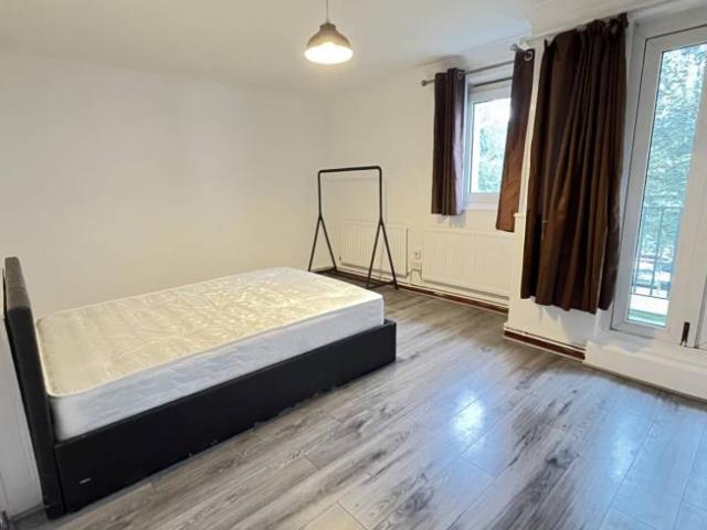 For Rent 4 Bedroom Shared Living/roommate London London DLS97910167
