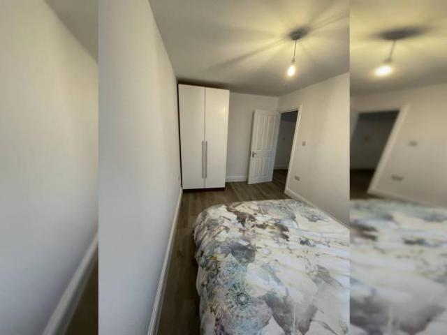 For Rent 4 Bedroom Shared Living/roommate London London DLS98790398