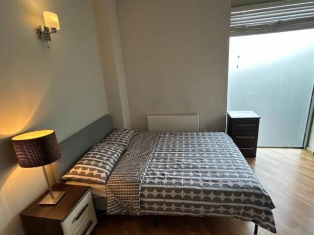 For Rent 4 Bedroom Shared Living/roommate London London DLS99830005