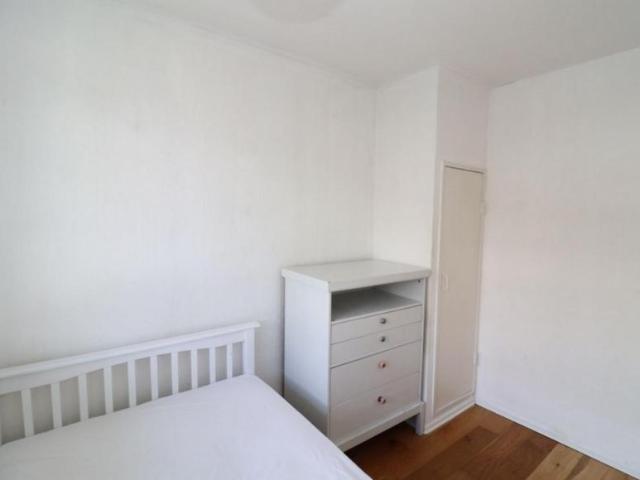 For Rent 4 Bedroom Shared Living/roommate London London DS90559454