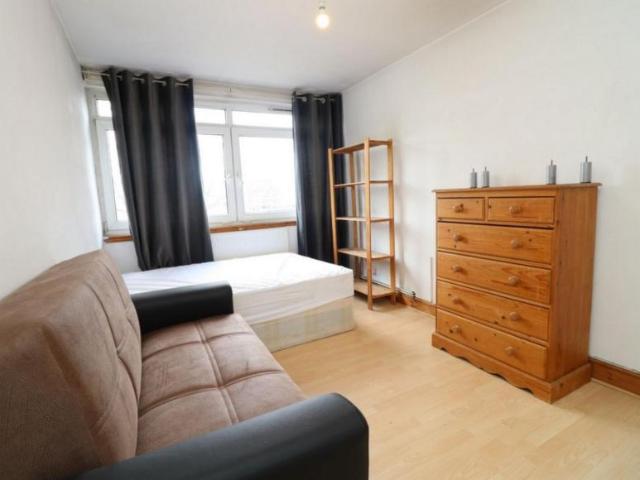 For Rent 4 Bedroom Shared Living/roommate London London DS90559562