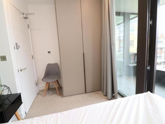 For Rent 4 Bedroom Shared Living/roommate London London DS90560612