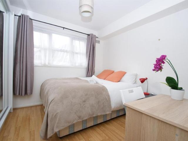 For Rent 4 Bedroom Shared Living/roommate London London DS90562947