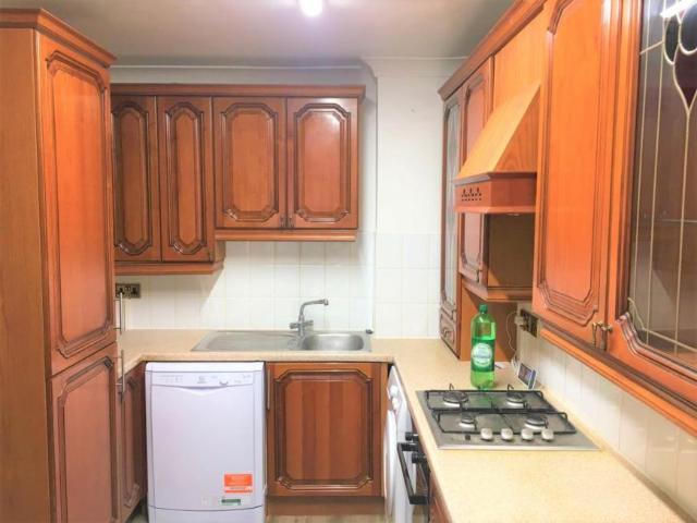 For Rent 4 Bedroom Shared Living/roommate London London DS90563124