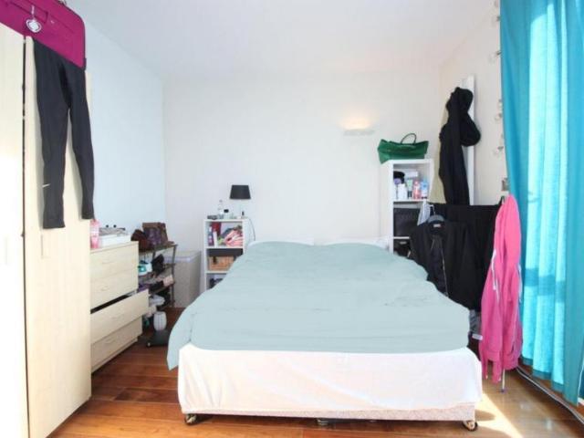 For Rent 4 Bedroom Shared Living/roommate London London DS90563693